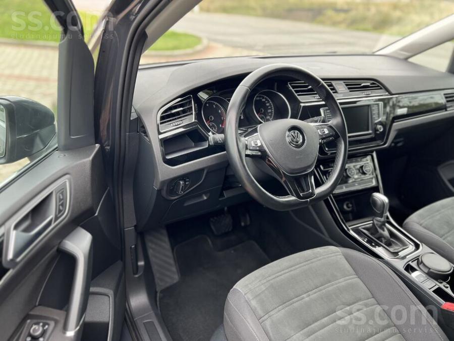 Pelēks Volkswagen Touran 2015 Cēsis, ar dzinēja tilpumu 1.40 L un nobraukumu 220 tūkst. km par 11500 €, foto 10 vietnē AUTOMOTO.COM.LV