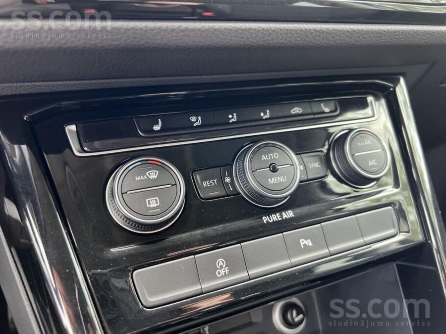 Pelēks Volkswagen Touran 2015 Cēsis, ar dzinēja tilpumu 1.40 L un nobraukumu 220 tūkst. km par 11500 €, foto 19 vietnē AUTOMOTO.COM.LV