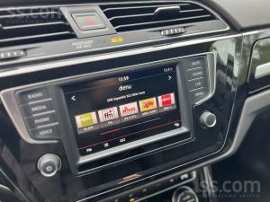 Pelēks Volkswagen Touran 2015 Cēsis, ar dzinēja tilpumu 1.40 L un nobraukumu 220 tūkst. km par 11500 €, foto 20 vietnē AUTOMOTO.COM.LV