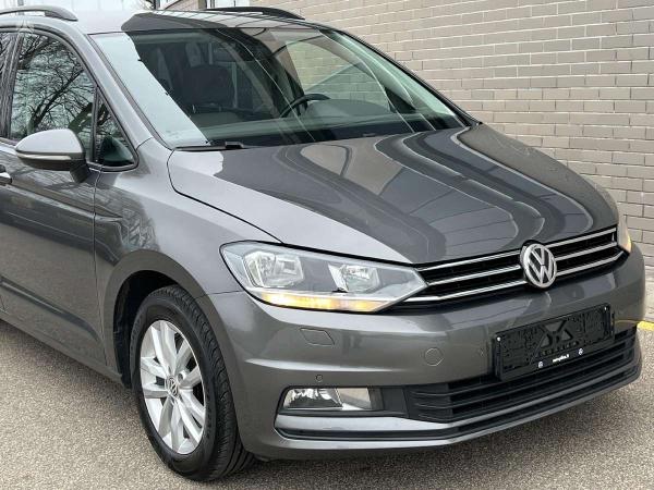 Pelēks Volkswagen Touran 2016 Kėdainiai, ar dzinēja tilpumu 1.60 L un nobraukumu 239 tūkst. km par 8999 €, foto 9 vietnē AUTOMOTO.COM.LV