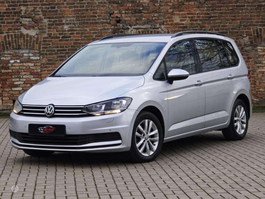 Pelēks Volkswagen Touran 2016 Kėdainiai, ar dzinēja tilpumu 1.97 L un nobraukumu 249 tūkst. km par 9500 €, foto 1 vietnē AUTOMOTO.COM.LV