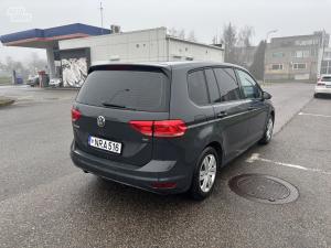 Grey Volkswagen Touran 2016 in Vilnius, with an engine capacity of 1.60 L and mileage of 318 thousand km for 7650 €, photo 3 on AUTOMOTO.COM.LV