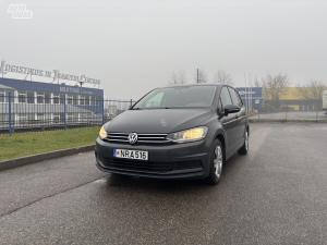 Grey Volkswagen Touran 2016 in Vilnius, with an engine capacity of 1.60 L and mileage of 318 thousand km for 7650 €, photo 7 on AUTOMOTO.COM.LV