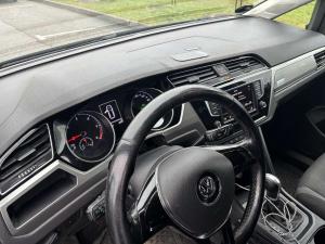 Pelēks Volkswagen Touran 2016 Viļņa, ar dzinēja tilpumu 1.60 L un nobraukumu 318 tūkst. km par 7650 €, foto 11 vietnē AUTOMOTO.COM.LV