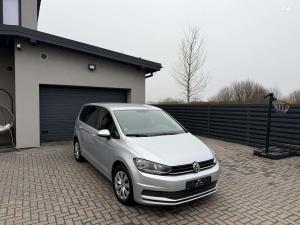 Grey Volkswagen Touran 2016 in Kaunas, with an engine capacity of 1.60 L and mileage of 205 thousand km for 8600 €, photo 2 on AUTOMOTO.COM.LV