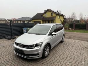 Grey Volkswagen Touran 2016 in Kaunas, with an engine capacity of 1.60 L and mileage of 205 thousand km for 8600 €, photo 5 on AUTOMOTO.COM.LV