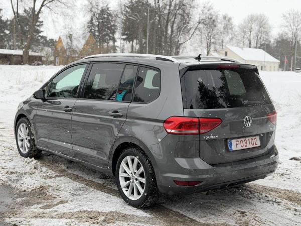 Pelēks Volkswagen Touran 2016 Utena, ar dzinēja tilpumu 1.97 L un nobraukumu 226 tūkst. km par 9650 €, foto 5 vietnē AUTOMOTO.COM.LV