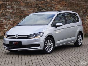 Grey Volkswagen Touran 2016 in Vilnius, with an engine capacity of 2.00 L and mileage of 249 thousand km for 9150 €, photo  on AUTOMOTO.COM.LV