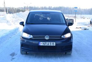 Pelēks Volkswagen Touran 2016 Viļņa, ar dzinēja tilpumu 1.60 L un nobraukumu 319 tūkst. km par 8450 €, foto 2 vietnē AUTOMOTO.COM.LV