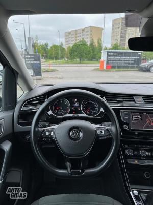 Pelēks Volkswagen Touran 2016 Viļņa, ar dzinēja tilpumu 1.60 L un nobraukumu 208 tūkst. km par 12900 €, foto 12 vietnē AUTOMOTO.COM.LV