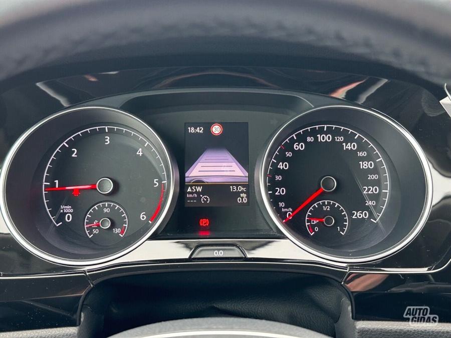 Pelēks Volkswagen Touran 2016 Viļņa, ar dzinēja tilpumu 1.60 L un nobraukumu 208 tūkst. km par 12900 €, foto 14 vietnē AUTOMOTO.COM.LV