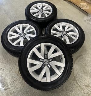 Pelēks Volkswagen Touran 2016 Viļņa, ar dzinēja tilpumu 1.60 L un nobraukumu 208 tūkst. km par 12900 €, foto 24 vietnē AUTOMOTO.COM.LV