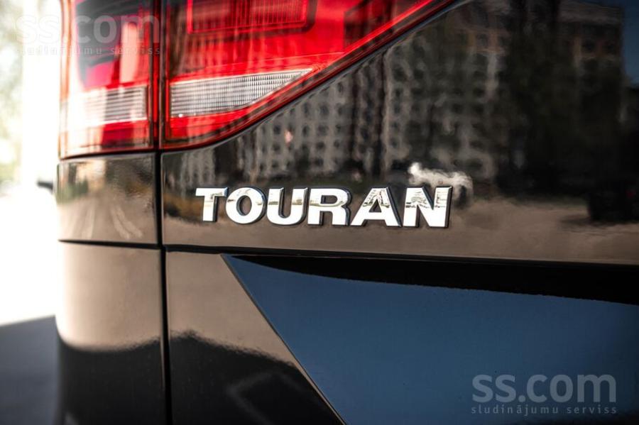 Pelēks Volkswagen Touran 2016 Rīga, ar dzinēja tilpumu 1.60 L un nobraukumu 0 tūkst. km par 8990 €, foto 8 vietnē AUTOMOTO.COM.LV