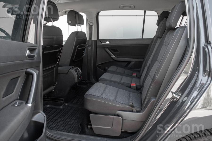 Pelēks Volkswagen Touran 2016 Rīga, ar dzinēja tilpumu 1.60 L un nobraukumu 0 tūkst. km par 8990 €, foto 13 vietnē AUTOMOTO.COM.LV