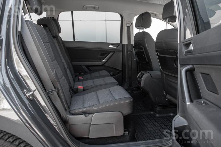 Pelēks Volkswagen Touran 2016 Rīga, ar dzinēja tilpumu 1.60 L un nobraukumu 0 tūkst. km par 8990 €, foto 14 vietnē AUTOMOTO.COM.LV