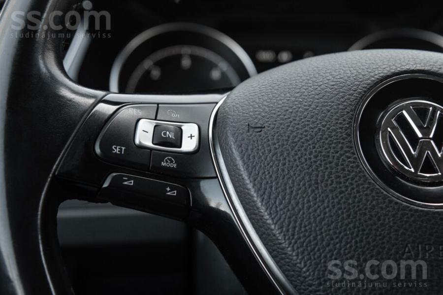 Pelēks Volkswagen Touran 2016 Rīga, ar dzinēja tilpumu 1.60 L un nobraukumu 0 tūkst. km par 8990 €, foto 18 vietnē AUTOMOTO.COM.LV