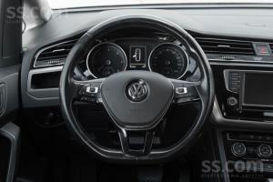 Pelēks Volkswagen Touran 2016 Rīga, ar dzinēja tilpumu 1.60 L un nobraukumu 0 tūkst. km par 8990 €, foto 19 vietnē AUTOMOTO.COM.LV