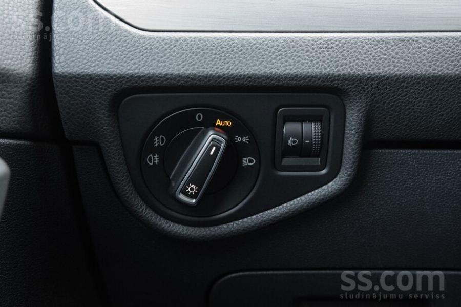 Pelēks Volkswagen Touran 2016 Rīga, ar dzinēja tilpumu 1.60 L un nobraukumu 0 tūkst. km par 8990 €, foto 30 vietnē AUTOMOTO.COM.LV