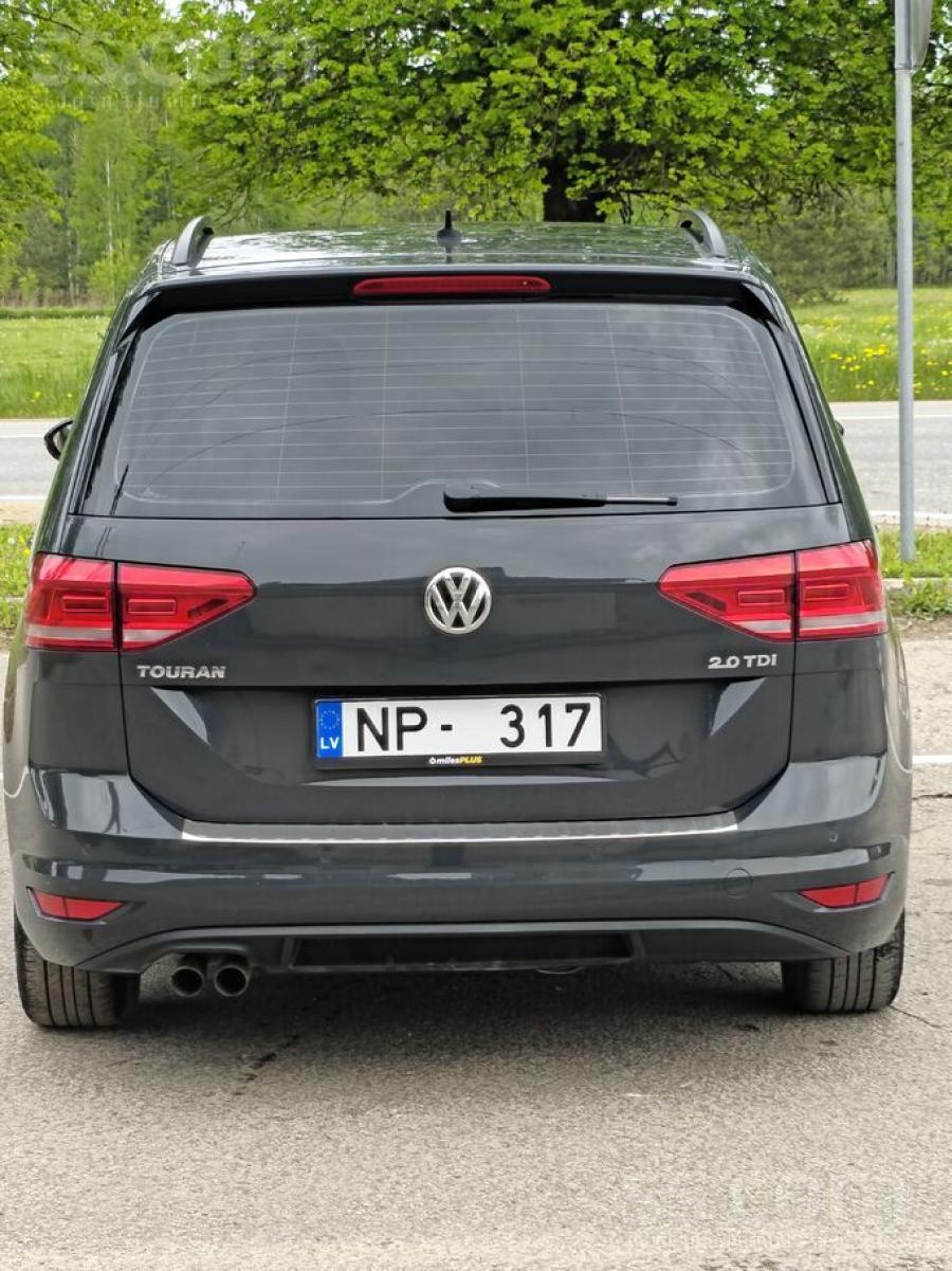 Pelēks Volkswagen Touran 2016 Ogre, ar dzinēja tilpumu 2.00 L un nobraukumu 328 tūkst. km par 9770 €, foto 8 vietnē AUTOMOTO.COM.LV