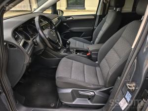 Pelēks Volkswagen Touran 2016 Ogre, ar dzinēja tilpumu 2.00 L un nobraukumu 328 tūkst. km par 9770 €, foto 10 vietnē AUTOMOTO.COM.LV