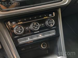 Pelēks Volkswagen Touran 2016 Ogre, ar dzinēja tilpumu 2.00 L un nobraukumu 328 tūkst. km par 9770 €, foto 18 vietnē AUTOMOTO.COM.LV