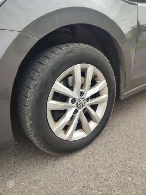 Grey Volkswagen Touran 2016 in Vilnius, with an engine capacity of 1.97 L and mileage of 200 thousand km for 10800 €, photo 8 on AUTOMOTO.COM.LV