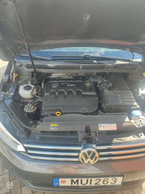 Grey Volkswagen Touran 2016 in Vilnius, with an engine capacity of 1.97 L and mileage of 200 thousand km for 10800 €, photo 11 on AUTOMOTO.COM.LV