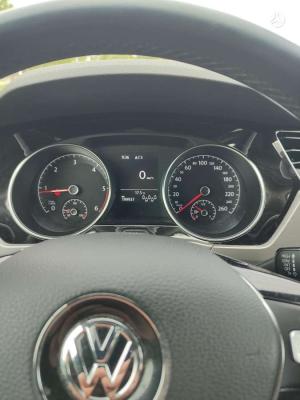 Grey Volkswagen Touran 2016 in Vilnius, with an engine capacity of 1.97 L and mileage of 200 thousand km for 10800 €, photo 12 on AUTOMOTO.COM.LV
