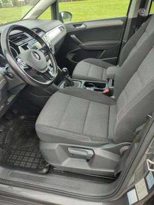 Grey Volkswagen Touran 2016 in Vilnius, with an engine capacity of 1.97 L and mileage of 200 thousand km for 10800 €, photo 15 on AUTOMOTO.COM.LV