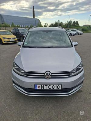 Pelēks Volkswagen Touran 2016 Alīta, ar dzinēja tilpumu 1.97 L un nobraukumu 250 tūkst. km par 8950 €, foto  vietnē AUTOMOTO.COM.LV