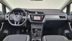 Pelēks Volkswagen Touran 2016 Ogre, ar dzinēja tilpumu 1.20 L un nobraukumu 237 tūkst. km par 10850 €, foto 8 vietnē AUTOMOTO.COM.LV