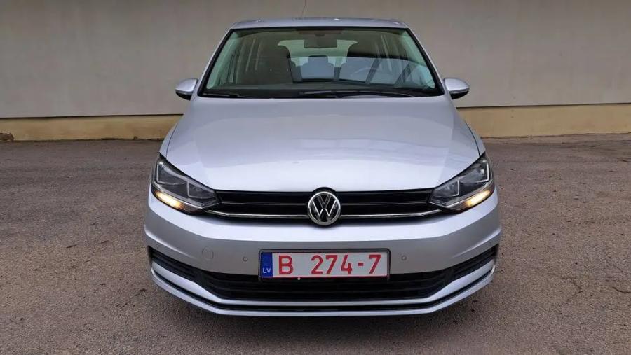 Pelēks Volkswagen Touran 2016 Ogre, ar dzinēja tilpumu 1.20 L un nobraukumu 237 tūkst. km par 10850 €, foto 10 vietnē AUTOMOTO.COM.LV