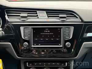 Pelēks Volkswagen Touran 2016 Kuldīga, ar dzinēja tilpumu 2.00 L un nobraukumu 291 tūkst. km par 11990 €, foto 23 vietnē AUTOMOTO.COM.LV