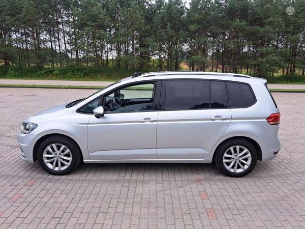 Pelēks Volkswagen Touran 2016 Tauragė, ar dzinēja tilpumu 1.97 L un nobraukumu 274 tūkst. km par 9400 €, foto 7 vietnē AUTOMOTO.COM.LV