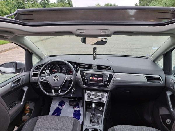 Pelēks Volkswagen Touran 2016 Tauragė, ar dzinēja tilpumu 1.97 L un nobraukumu 274 tūkst. km par 9400 €, foto 9 vietnē AUTOMOTO.COM.LV