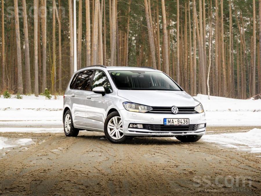 Pelēks Volkswagen Touran 2016 Rīga, ar dzinēja tilpumu 1.60 L un nobraukumu 239 tūkst. km par 6590 €, foto 3 vietnē AUTOMOTO.COM.LV