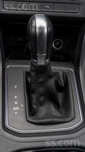 Pelēks Volkswagen Touran 2016 Rīga, ar dzinēja tilpumu 1.60 L un nobraukumu 239 tūkst. km par 6590 €, foto 17 vietnē AUTOMOTO.COM.LV