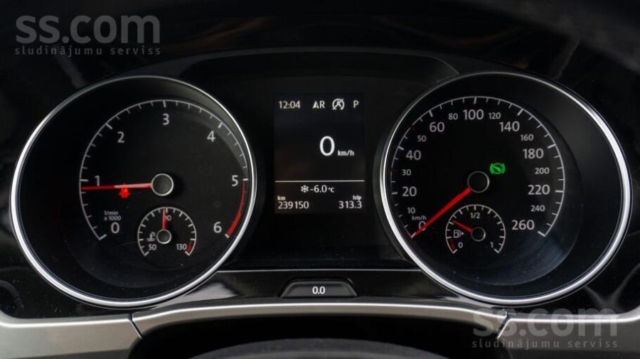 Pelēks Volkswagen Touran 2016 Rīga, ar dzinēja tilpumu 1.60 L un nobraukumu 239 tūkst. km par 6590 €, foto 27 vietnē AUTOMOTO.COM.LV