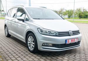 Grey Volkswagen Touran 2016 in Cesis, with an engine capacity of 2.00 L and mileage of 375 thousand km for 7450 €, photo 8 on AUTOMOTO.COM.LV