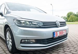 Grey Volkswagen Touran 2016 in Cesis, with an engine capacity of 2.00 L and mileage of 375 thousand km for 7450 €, photo 10 on AUTOMOTO.COM.LV