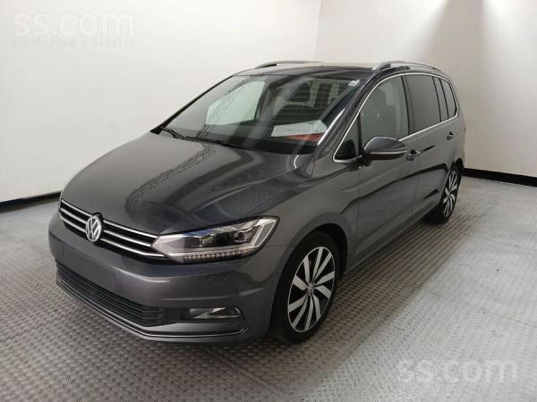 Pelēks Volkswagen Touran 2016 Tukums, ar dzinēja tilpumu 2.00 L un nobraukumu 209 tūkst. km par 12990 €, foto 1 vietnē AUTOMOTO.COM.LV