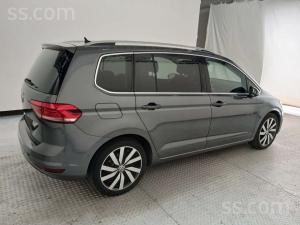 Pelēks Volkswagen Touran 2016 Tukums, ar dzinēja tilpumu 2.00 L un nobraukumu 209 tūkst. km par 12990 €, foto 11 vietnē AUTOMOTO.COM.LV