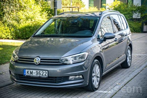 Фольксваген Туран 2016 в Рига на AUTOMOTO.COM.LV Серый Фольксваген Туран 2016 в Рига, объемом двигателя 2.00 л и пробегом 261 тыс. км за 9990 €, фото 1 на AUTOMOTO.COM.LV