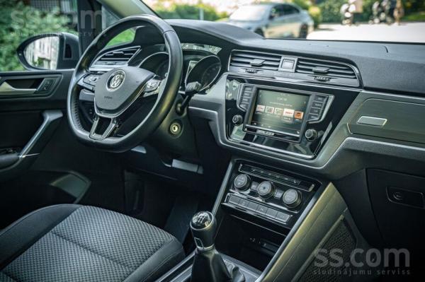 Фольксваген Туран 2016 в Рига на AUTOMOTO.COM.LV Серый Фольксваген Туран 2016 в Рига, объемом двигателя 2.00 л и пробегом 261 тыс. км за 9990 €, фото 8 на AUTOMOTO.COM.LV