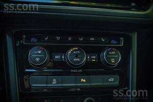 Pelēks Volkswagen Touran 2016 Rīga, ar dzinēja tilpumu 2.00 L un nobraukumu 261 tūkst. km par 9990 €, foto 11 vietnē AUTOMOTO.COM.LV