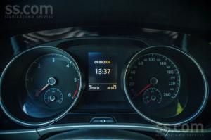 Pelēks Volkswagen Touran 2016 Rīga, ar dzinēja tilpumu 2.00 L un nobraukumu 261 tūkst. km par 9990 €, foto 14 vietnē AUTOMOTO.COM.LV