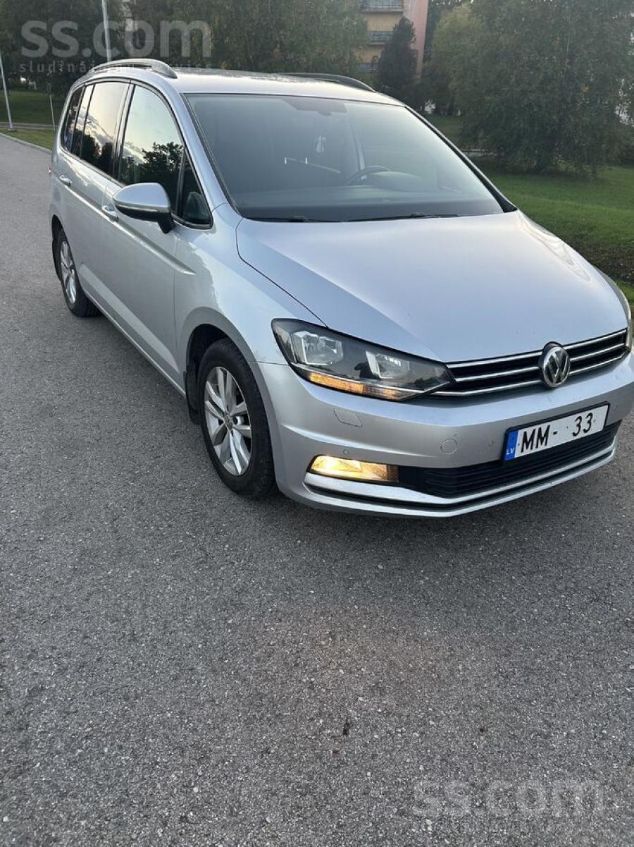 Pelēks Volkswagen Touran 2016 Cēsis, ar dzinēja tilpumu 2.00 L un nobraukumu 156 tūkst. km par 12500 €, foto 5 vietnē AUTOMOTO.COM.LV