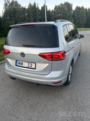 Pelēks Volkswagen Touran 2016 Cēsis, ar dzinēja tilpumu 2.00 L un nobraukumu 156 tūkst. km par 12500 €, foto 7 vietnē AUTOMOTO.COM.LV