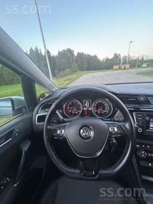 Pelēks Volkswagen Touran 2016 Cēsis, ar dzinēja tilpumu 2.00 L un nobraukumu 156 tūkst. km par 12500 €, foto 9 vietnē AUTOMOTO.COM.LV