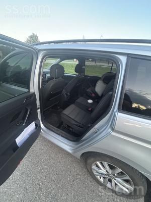 Pelēks Volkswagen Touran 2016 Cēsis, ar dzinēja tilpumu 2.00 L un nobraukumu 156 tūkst. km par 12500 €, foto 11 vietnē AUTOMOTO.COM.LV